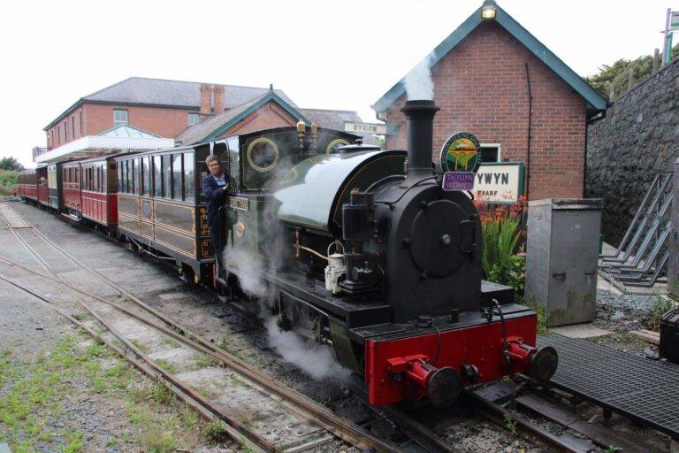 Celebrating 71 years of Talyllyn Women! – Talyllyn Railway